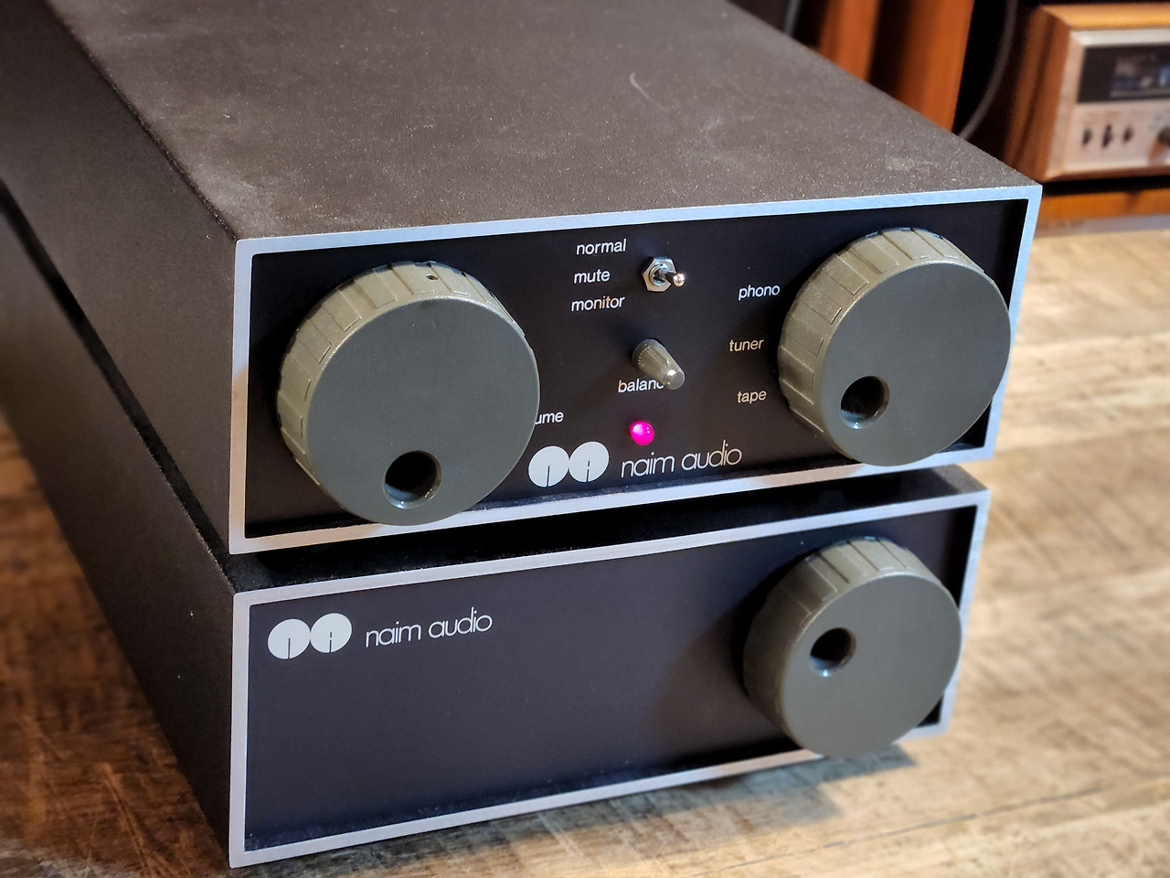 Naim 네임오디오 Nac42 프리엠프와 Nap110 파워엠프 조합입니다 후기형 A급 220v Stock Out