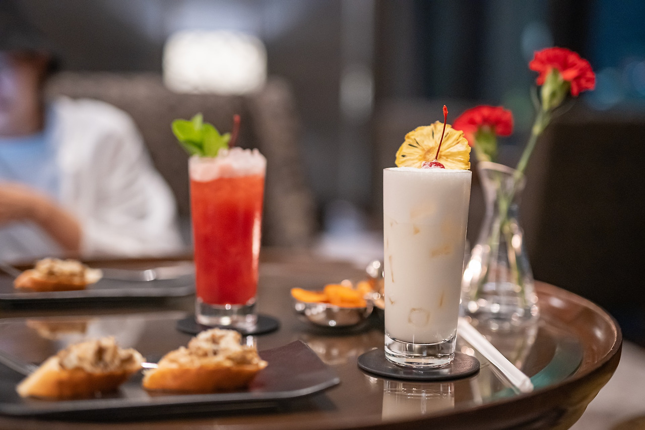 방콕에서 마신 김치 칵테일 더 세인트 레지스 방콕호텔the St Regis Bangkok 라운지 바 조식