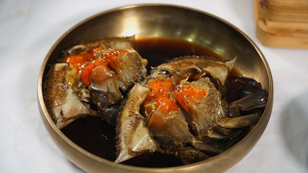 썸타는티비 바닷가 사람들 진도 꽃게 간장게장 맛집 꽃게살비빔밥 꽃게탕 식당 위치 어디 봄철 암꽃게 택배 경매 가격 촬영장소