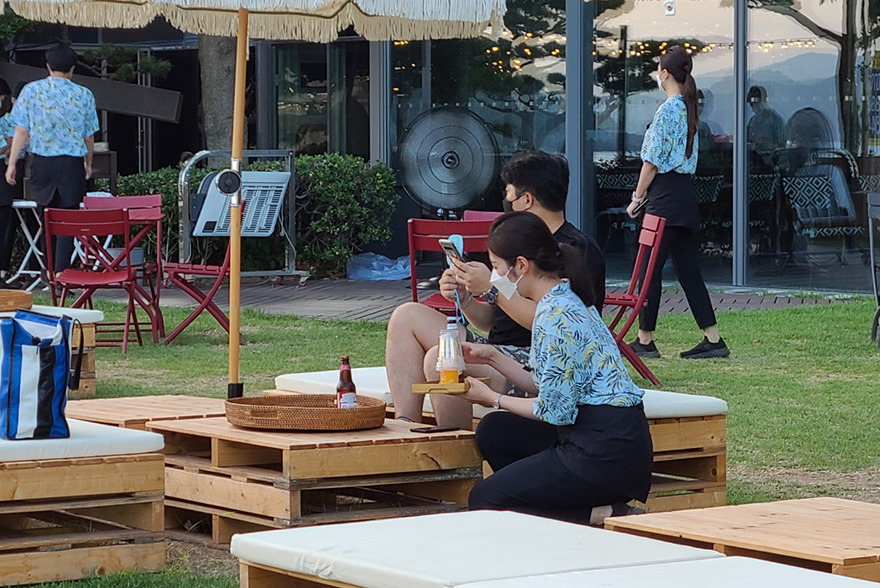 해운대를 품은 야외 가든 더 비치 라운지