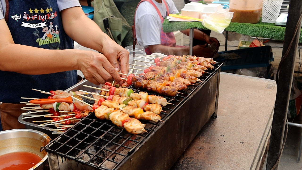 태국 여행 치앙마이 일요일 가볼만한곳 선데이마켓 야시장 위치 시간