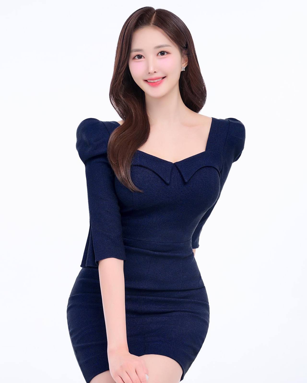 SK 최태원 아들 최인근 프로필, MBN 뉴스7 주말 한성원 정아영 아나운서 김다영 기상캐스터 “나이 학력 연봉 엄마 노소영 이복여동생 최시아 가계도”