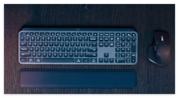로지텍 Mx Keys 1년 사용 후기 😄