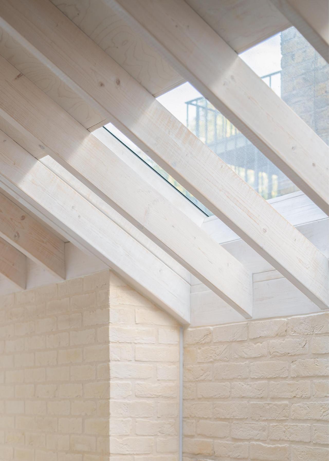 *탑라이트 스텝드 월 하우스 [ Proctor & Shaw ] Stepped Wall House