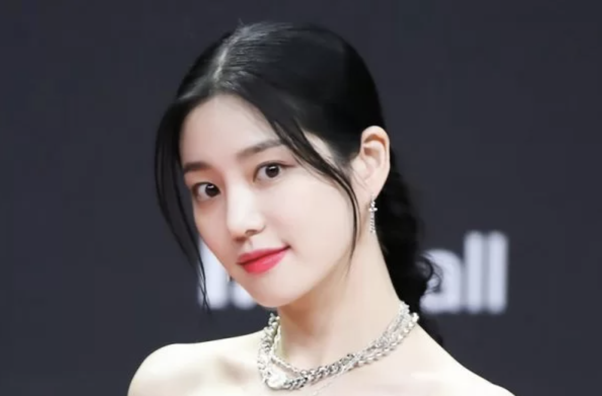 배우 이유비 프로필 나이 성형 몸매 데뷔 작품 학력 Mbti 인스타 오늘의인물