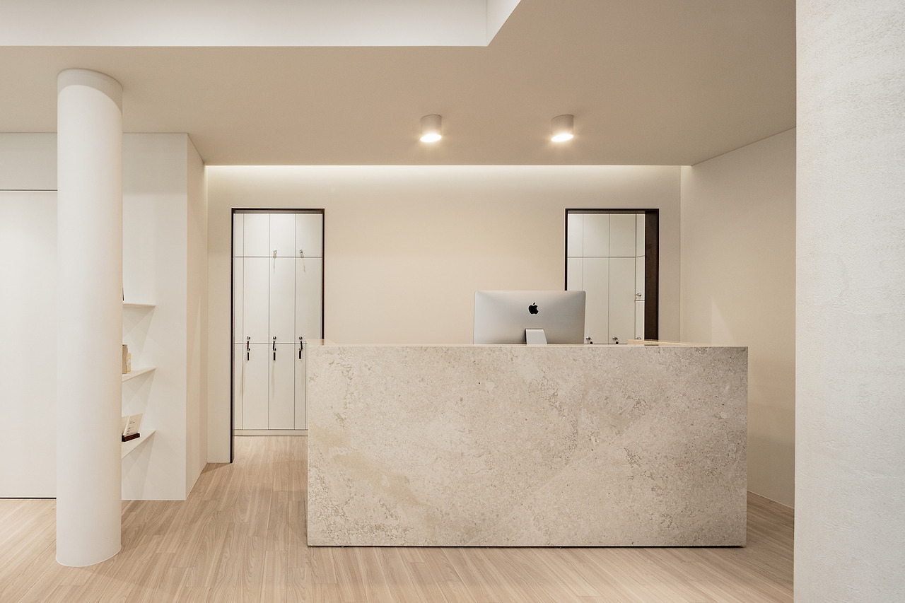 *미니멀 살롱 [ Orosy Studio ] More on Shinnonhyeon