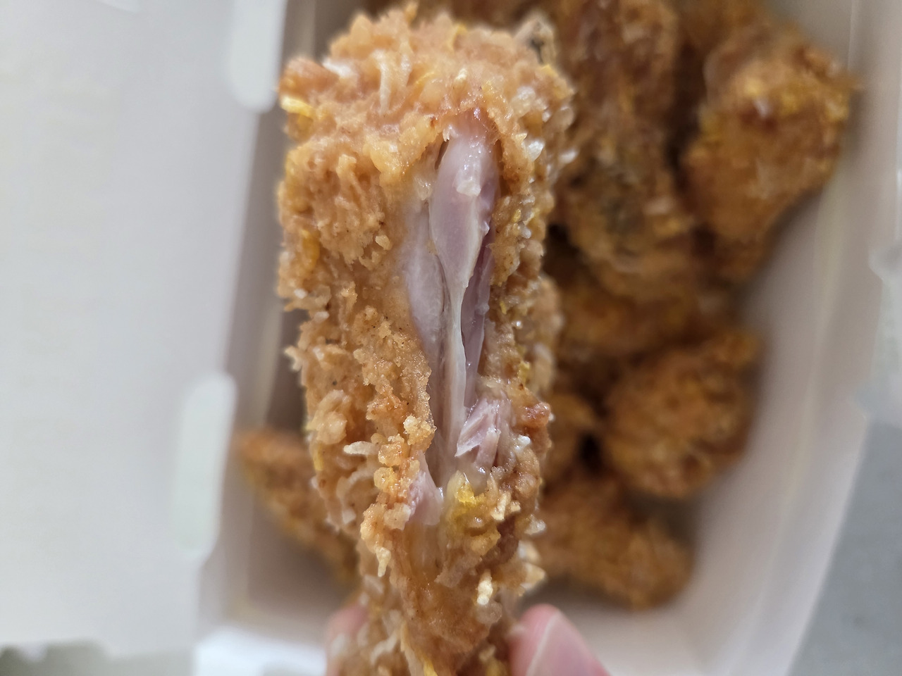 드디어 맛봤다! BHC 콰삭킹 솔직 담백 리뷰 (feat. 내돈내산)