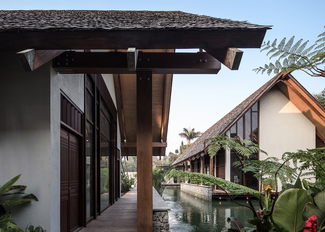 *인도네시아 중정과 중정으로 열린 빌라 [ RDMA ] Ton Villas