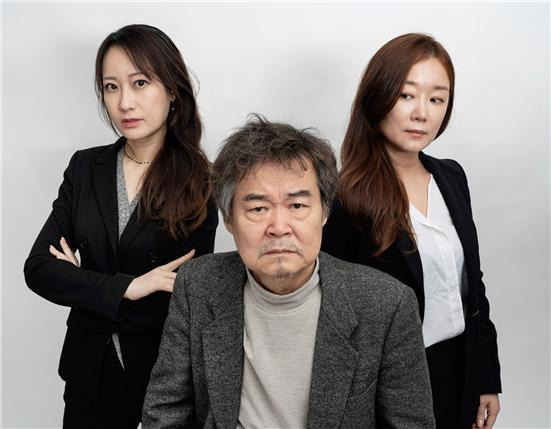 믿고 보는 명품배우 주호성 2인극의 정석 흥미진진한 ‘어느날 갑자기