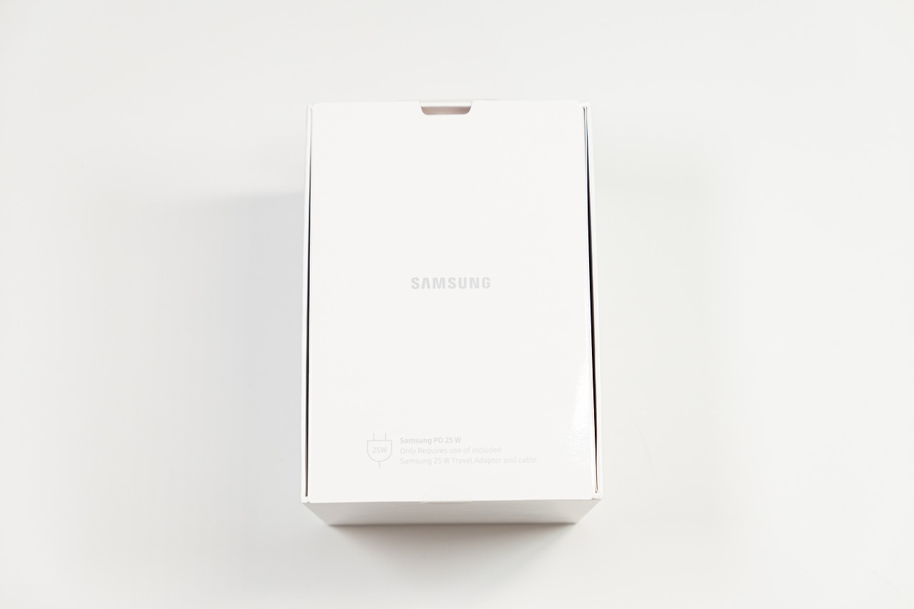 삼성 고속무선 충전 스탠드 EP-N5200 개봉기