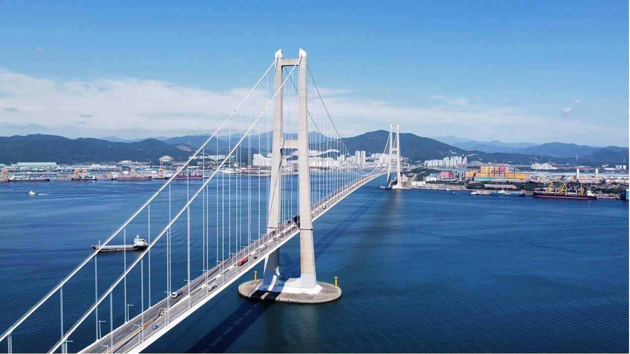 현수교와 사장교 차이점과 장단점 그리고 간단한 예시