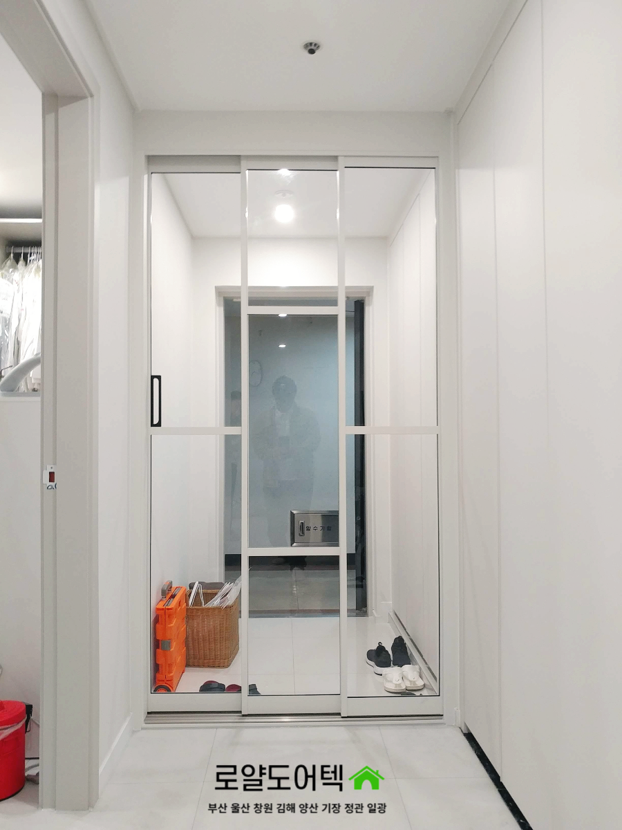 로얄도어텍 부산중문 해운대 한일오르듀 3연동 초슬림 설치로 예쁜현관을 만들었어요 로얄도어텍