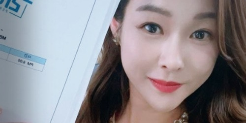 현영 프로필 나이 키 몸무게 학력 고향 가족 혈액형 데뷔 소속사 남편 결혼