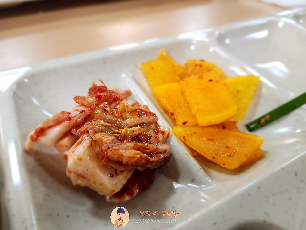 내일부터는 5천 원이 아닌 6천 원으로 밥을 먹을 수 있는 판교도서관 구내식당이네요 By 직장인 점심 메뉴 탐방