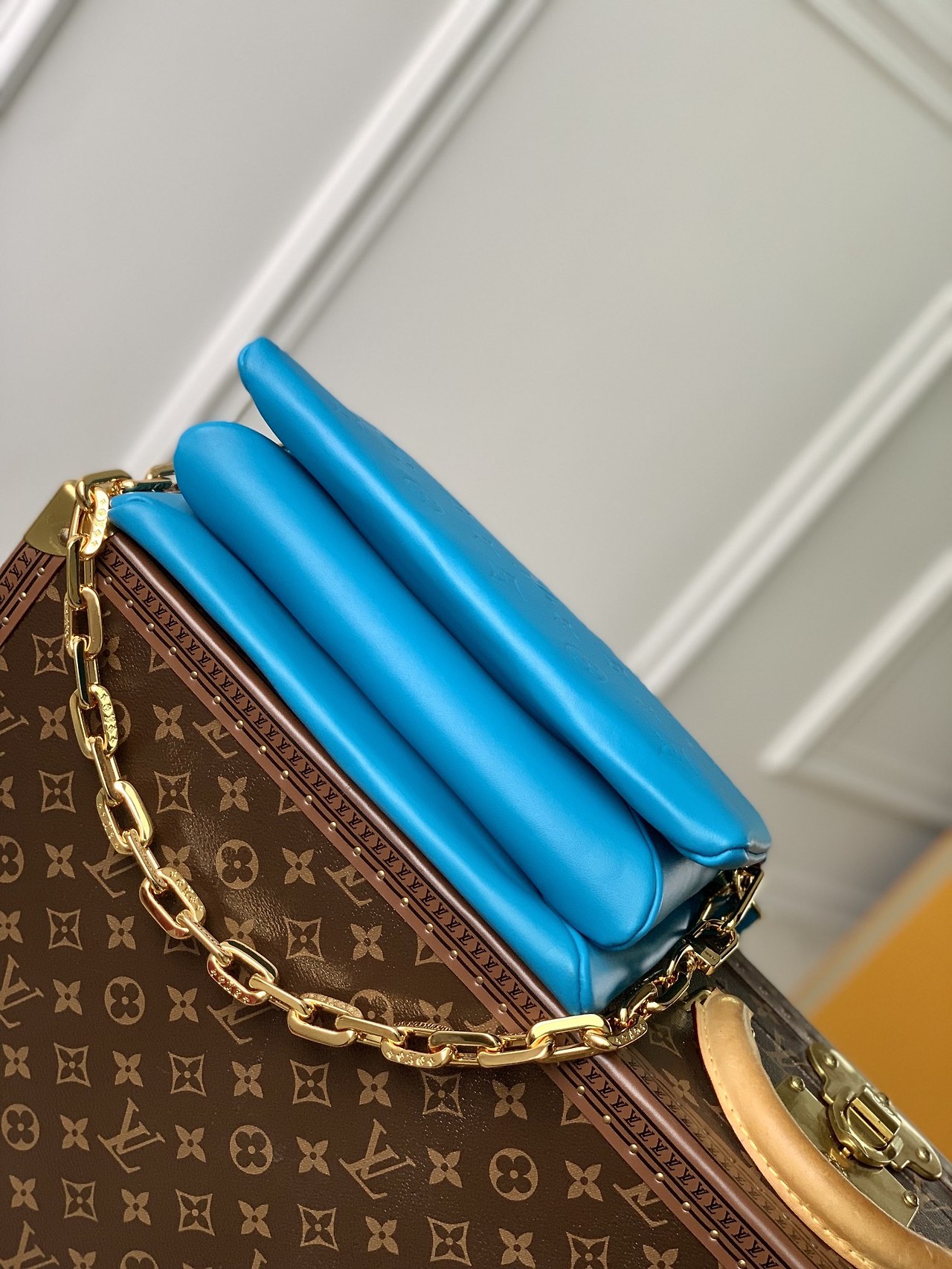 루이비통 쿠상 PM 블루 숄더백 M57790 Louis Vuitton Coussin PM Blue Shoulder Bag M57790