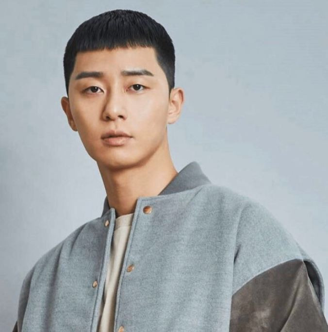 남자 짧은 헤어스타일 박서준 크롭컷 깔끔한 머리 차은우 투블럭컷
