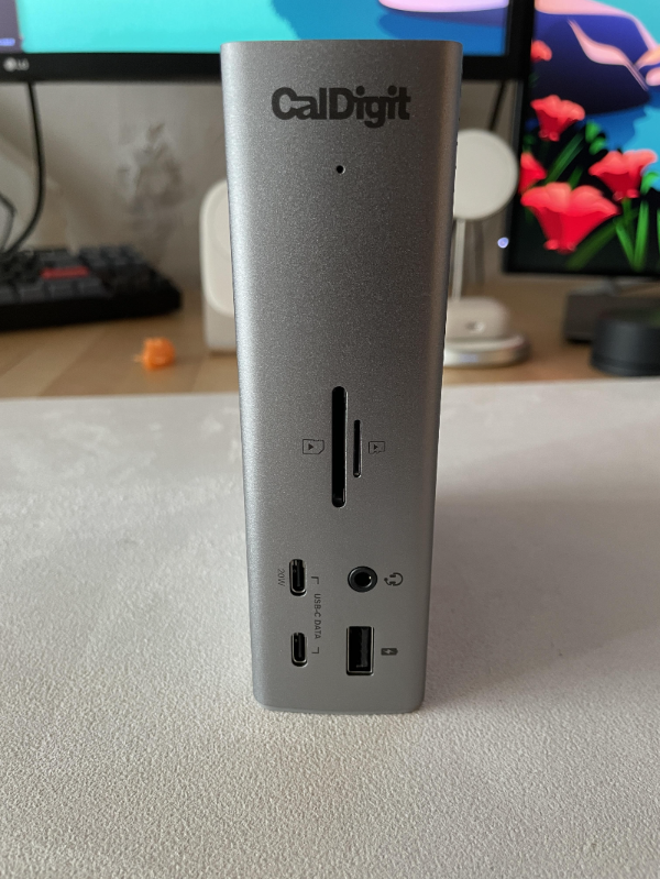 칼디짓(Caldigit) TS4 썬더볼트 독 개봉기 — 잡다한 라이프 로그