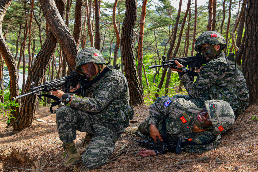 해병대 부사관후보생 400기 분대 전투 해병대 날아라마린보이 장교부사관교육대 관련자료 해병닷컴