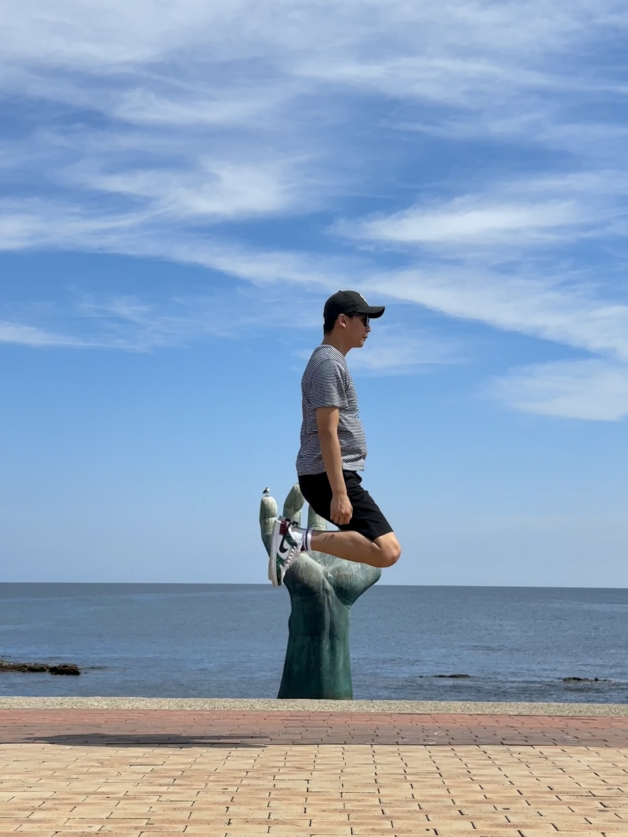 포항여행 호미곶 해맞이광장 상생의 손 영일만 친구들 영일만 호미곶 일출불씨 천년의 눈동자 포항낭만자전거 무료대여