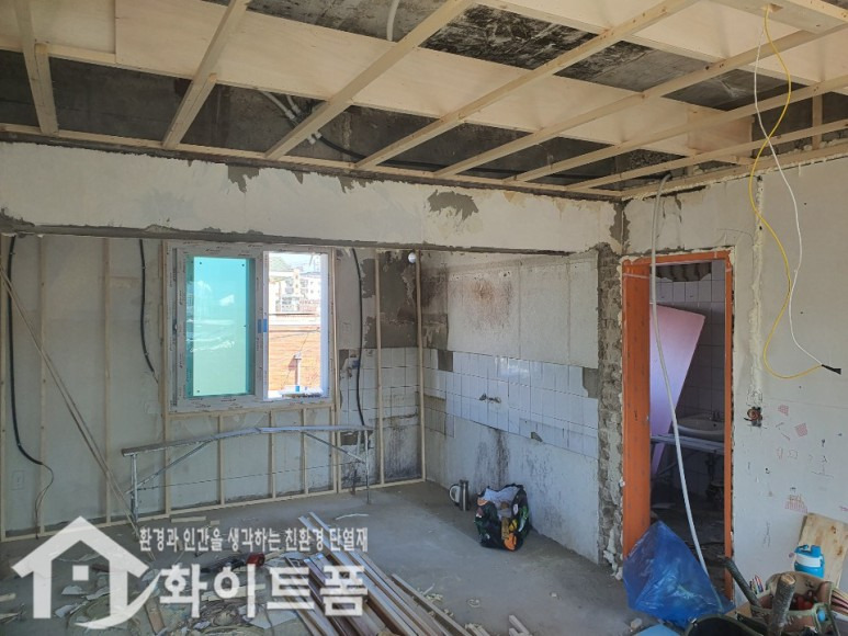 전라북도 주택 리모델링 친환경 단열재 화이트폼수성연질폼 수성연질우레탄폼시공 완료 했습니다
