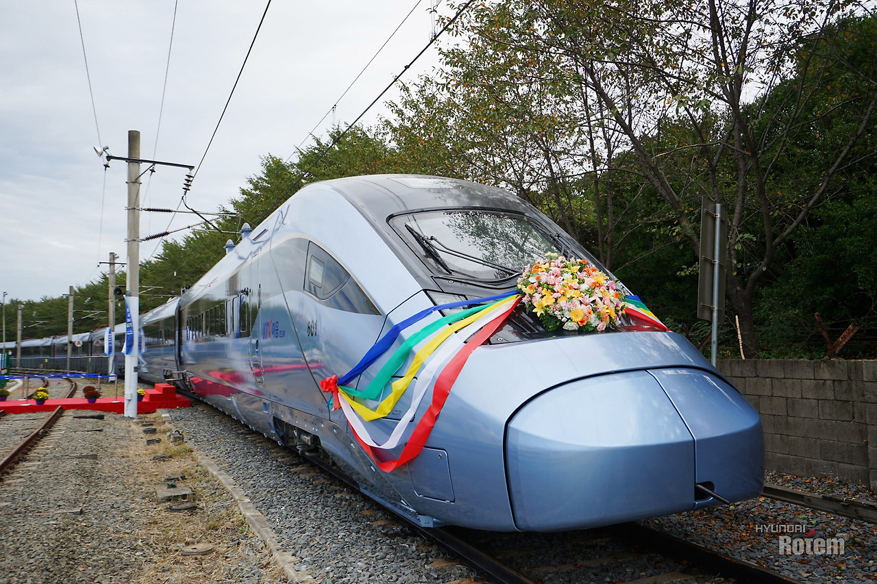 현대로템, 첫 320km/h 동력분산식 고속열차 생산 출고