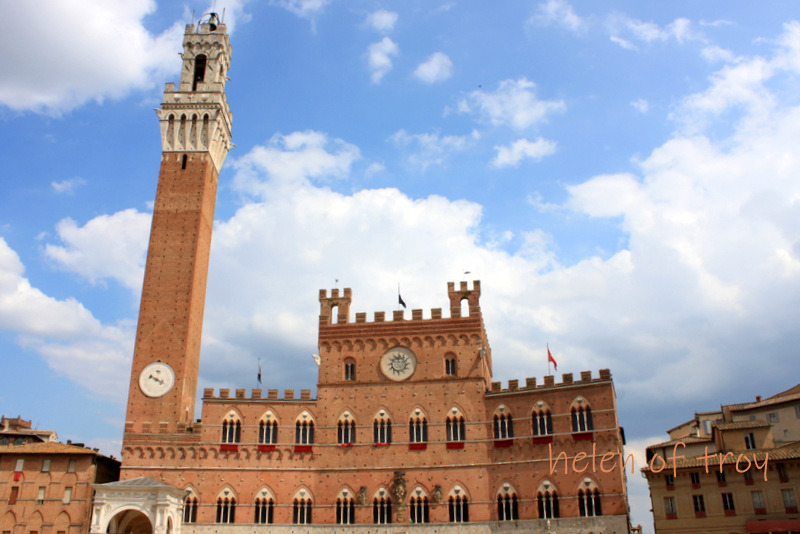 이탈리아 시에나 2 팔리오가 열리는유명한 캄포 광장palio Di Siena
