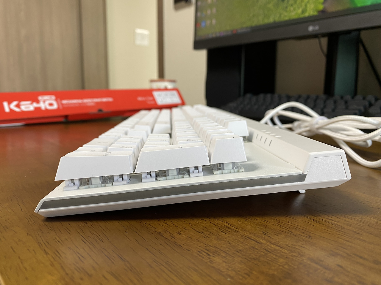 앱코 HACKER K640 플러스 축교환 LED 게이밍 키보드 후기