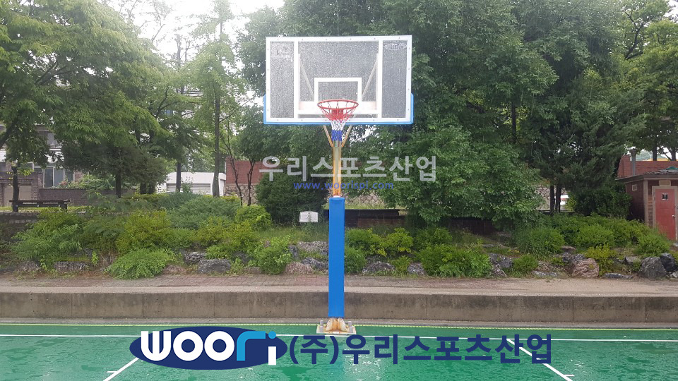 우리스포츠산업 강원도 소재 중학교 야외농구장 농구대 백보드 교체