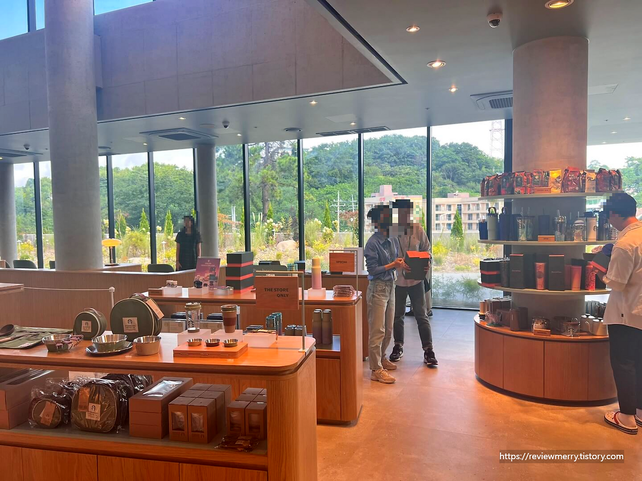 새롭게 오픈한 스타벅스 더여수돌산dt점 한정 메뉴 및 영업시간 후기