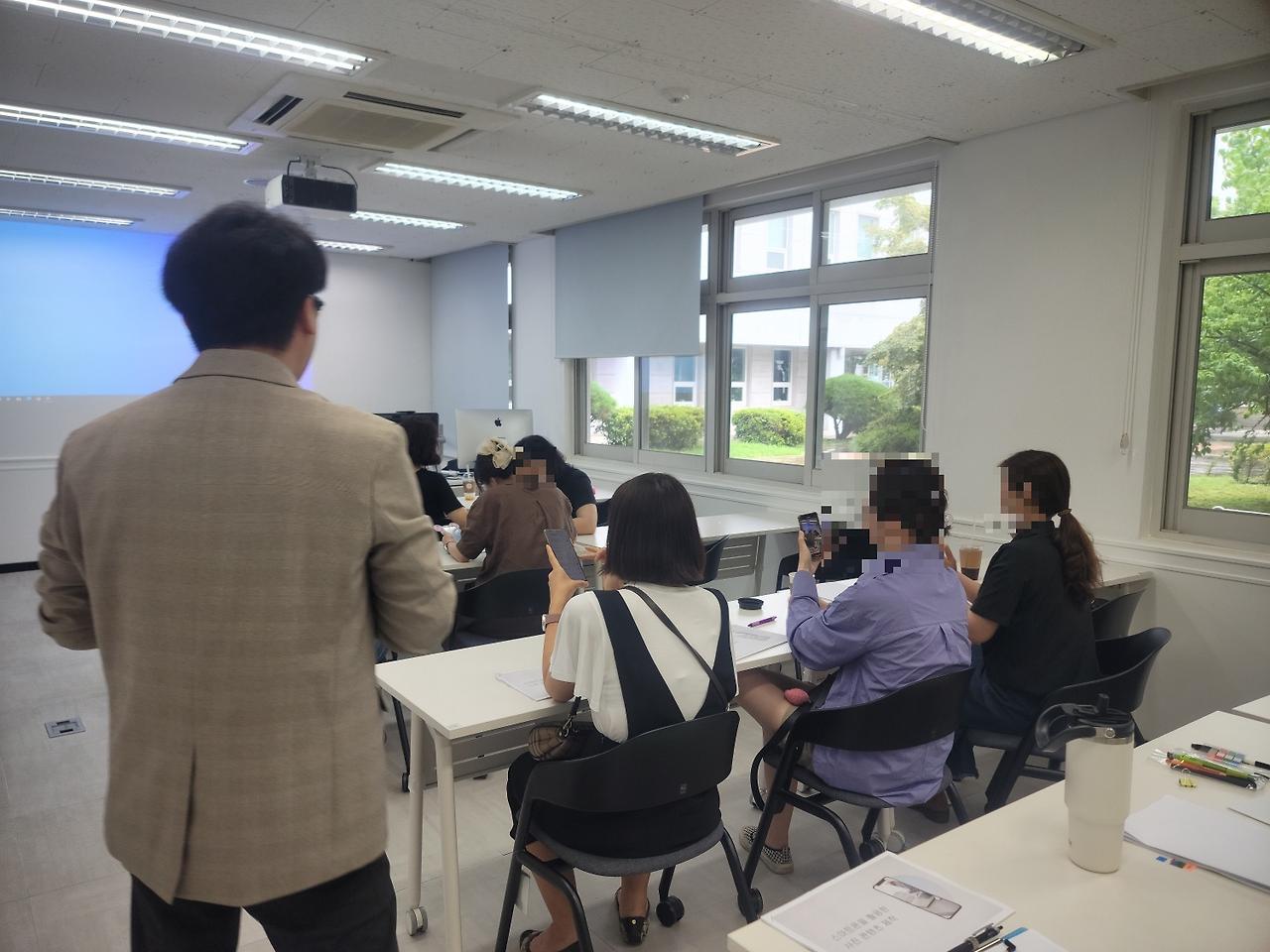 스마트폰을 활용한 사진촬영 및 사진편집 강의 진행 구미전자정보기술원