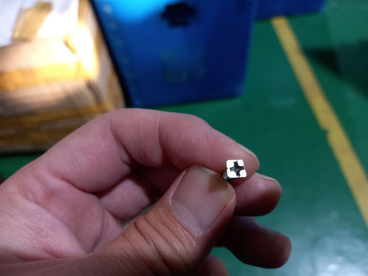 냉각수 보조워터펌프 = 쿨런트펌프 (coolant pump 2) P261A