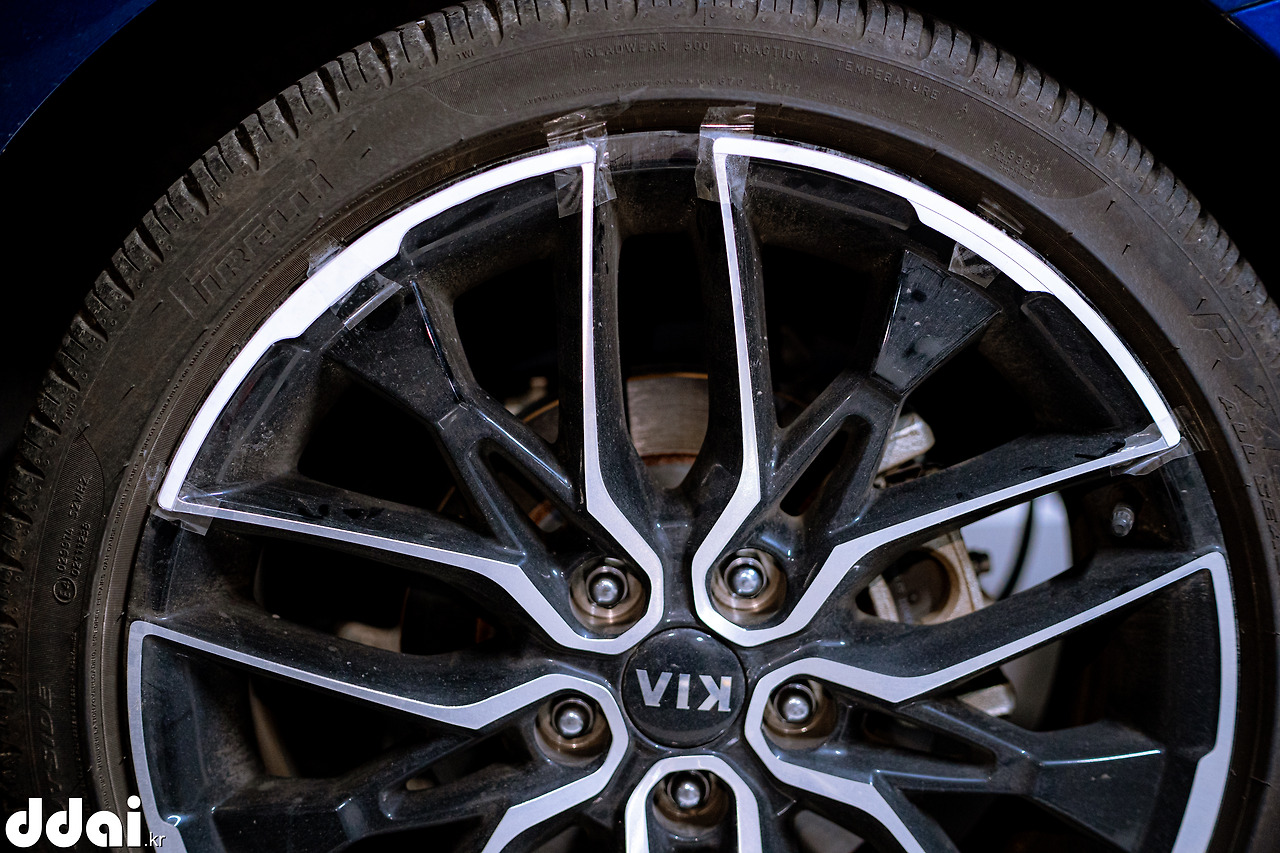 K5 DL3 19인치 순정휠 데칼 작업