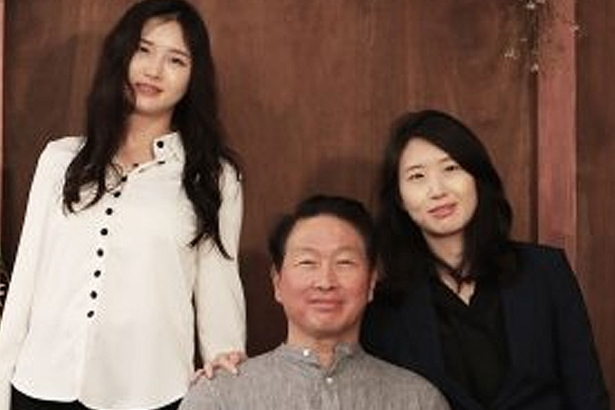 SK 최태원 아들 최인근 프로필, MBN 뉴스7 주말 한성원 정아영 아나운서 김다영 기상캐스터 “나이 학력 연봉 엄마 노소영 이복여동생 최시아 가계도”