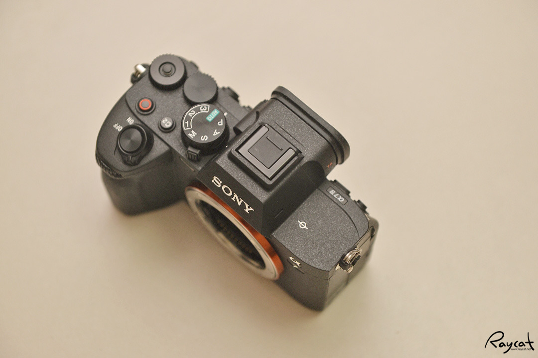 4세대 풀프레임 미러리스 소니 A7M4 디자인 살펴보기