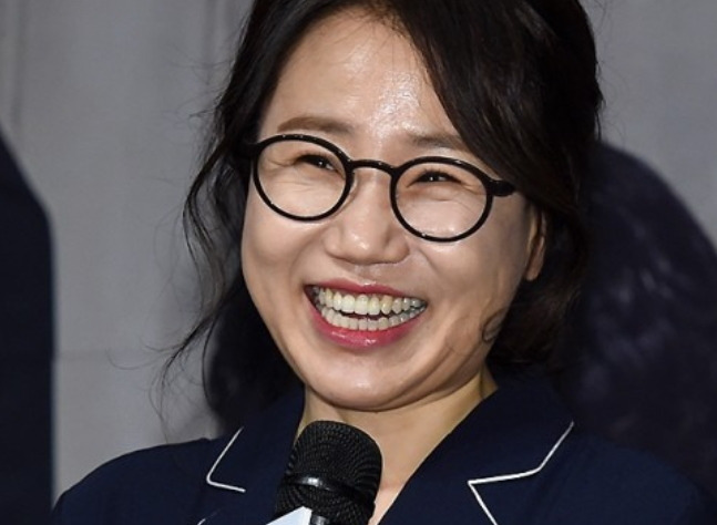 김은숙 작가 남편 결혼 나이 작품 프로필 고향 드라마 온유하고 진기하게