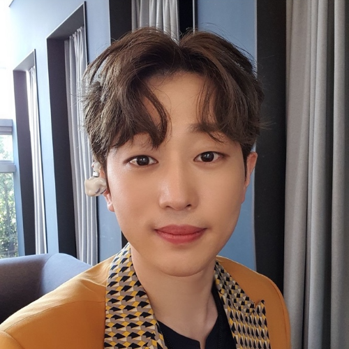 가수 안성훈 프로필 나이 키 데뷔 무명시절 미스터트롯 안경 부모님 인스타그램