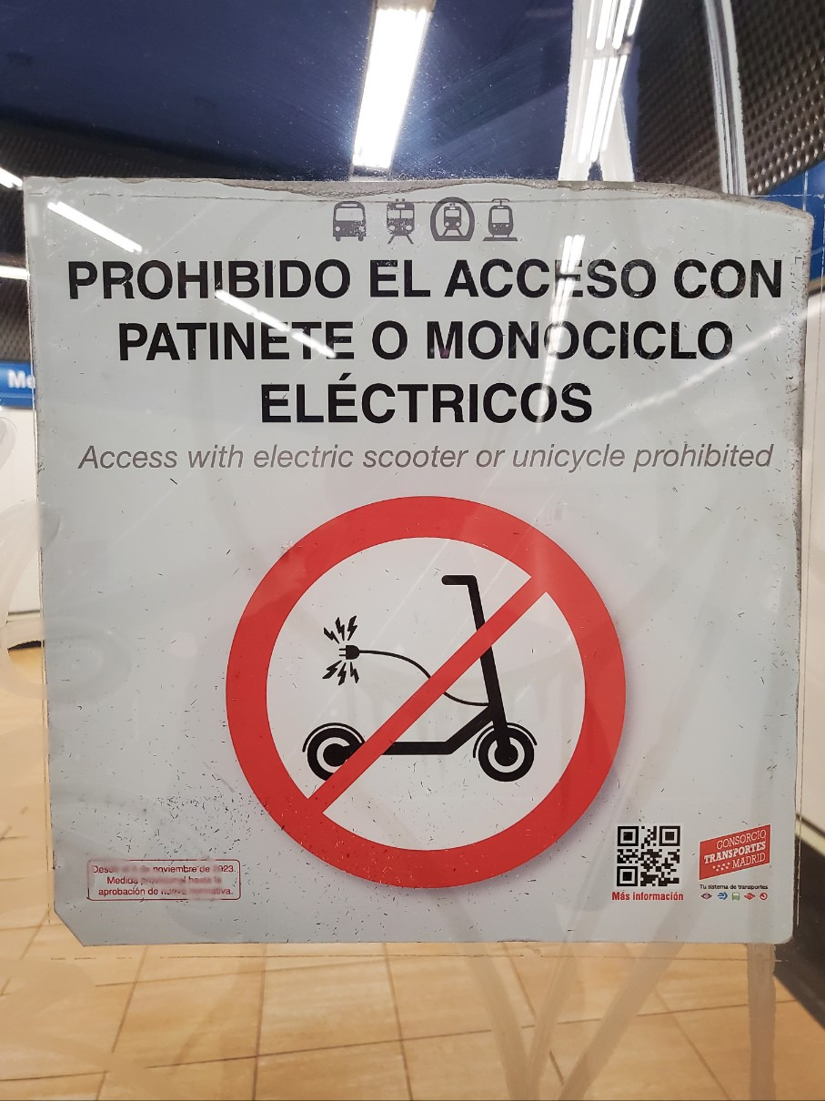 Learning Spanish Through Pictograms-(2) fumar, patinete, monociclo ...