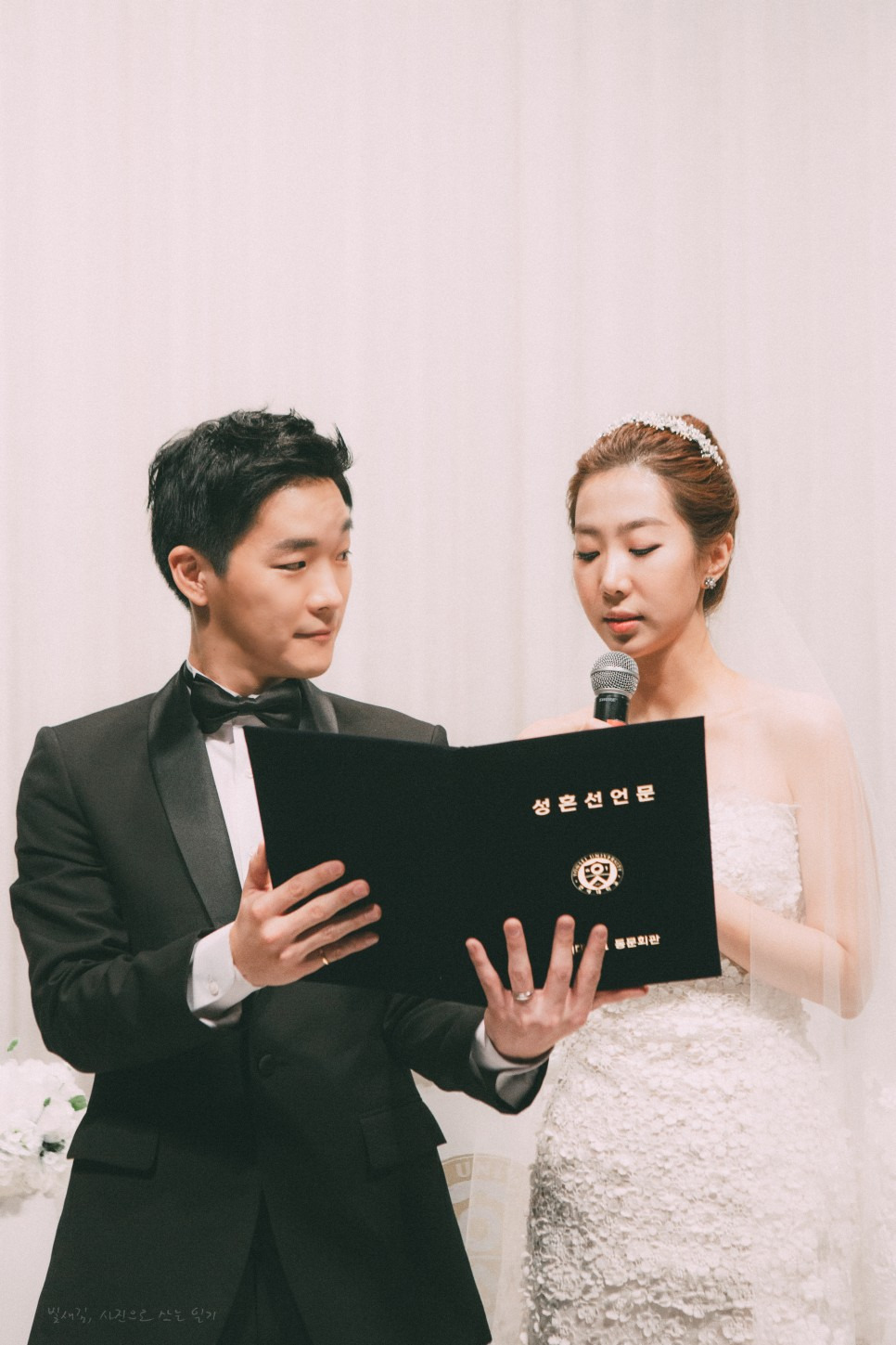 연세대학교 동문회관 웨딩홀 본식스냅 연대동문회관 결혼식 촬영 대학교결혼식장 빛새김사진관