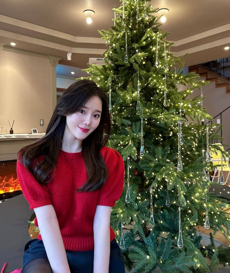 윤수빈 기상캐스터 프로필 나이 고향 혈액형 학력 인스타그램