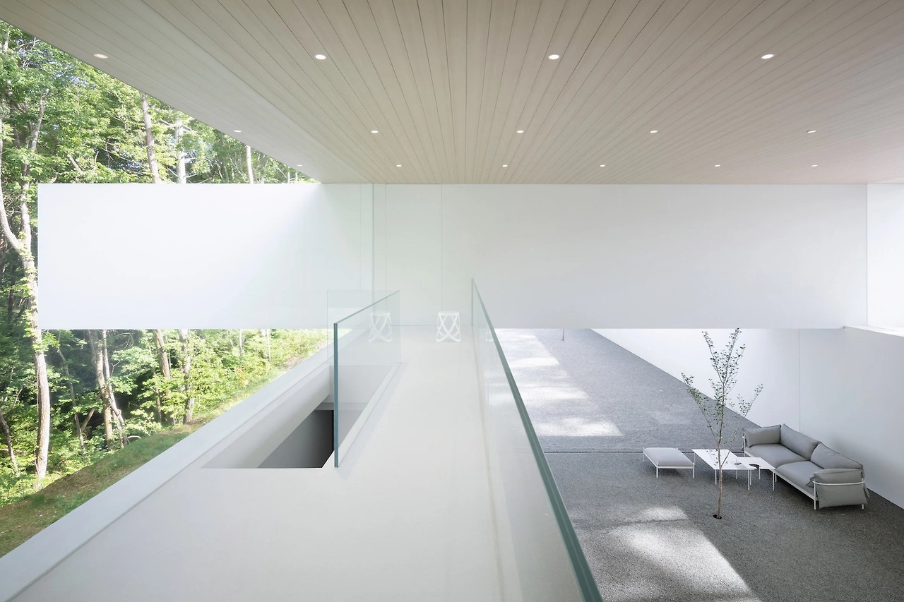 프리캐스트 콘크리트 사각터널로 만든 집 Nendo Culvert Guesthouse