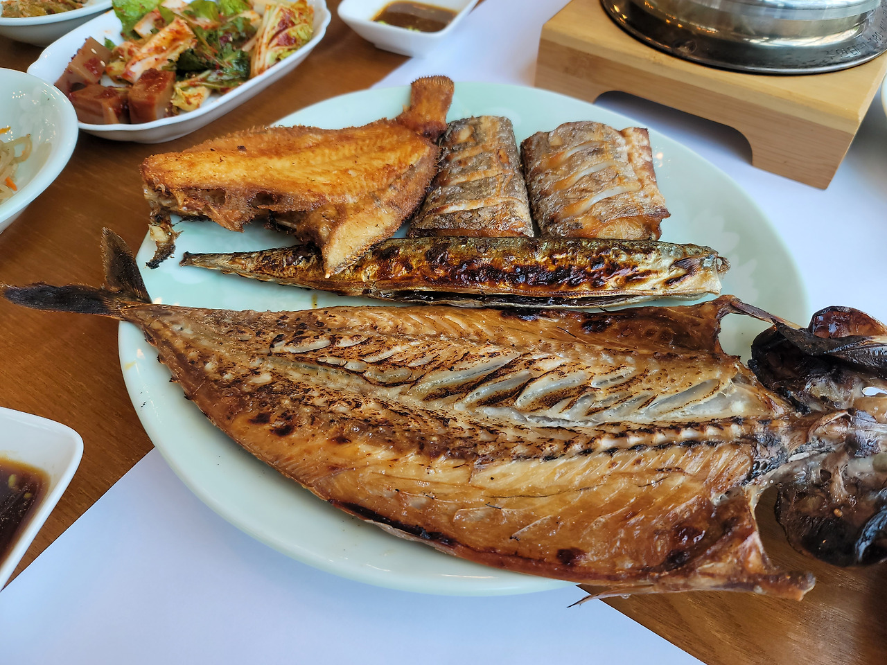 남양주 양수리 한정식 맛집 온 햇반 생선구이 간장게장 맛있어요