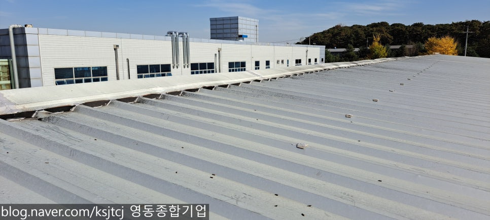 공장 지붕 누수 빗물받이 제작 교체 판넬 강판 실리콘 코킹 보수 공사