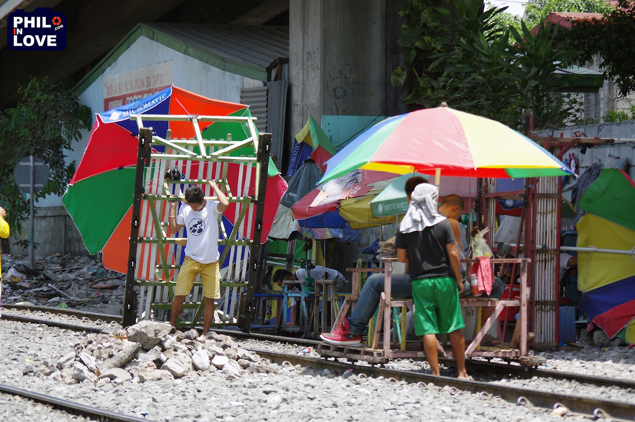 [필리핀 대중교통] PNR 철도의 기찻길 주변 트롤리(Trolley) 손수레