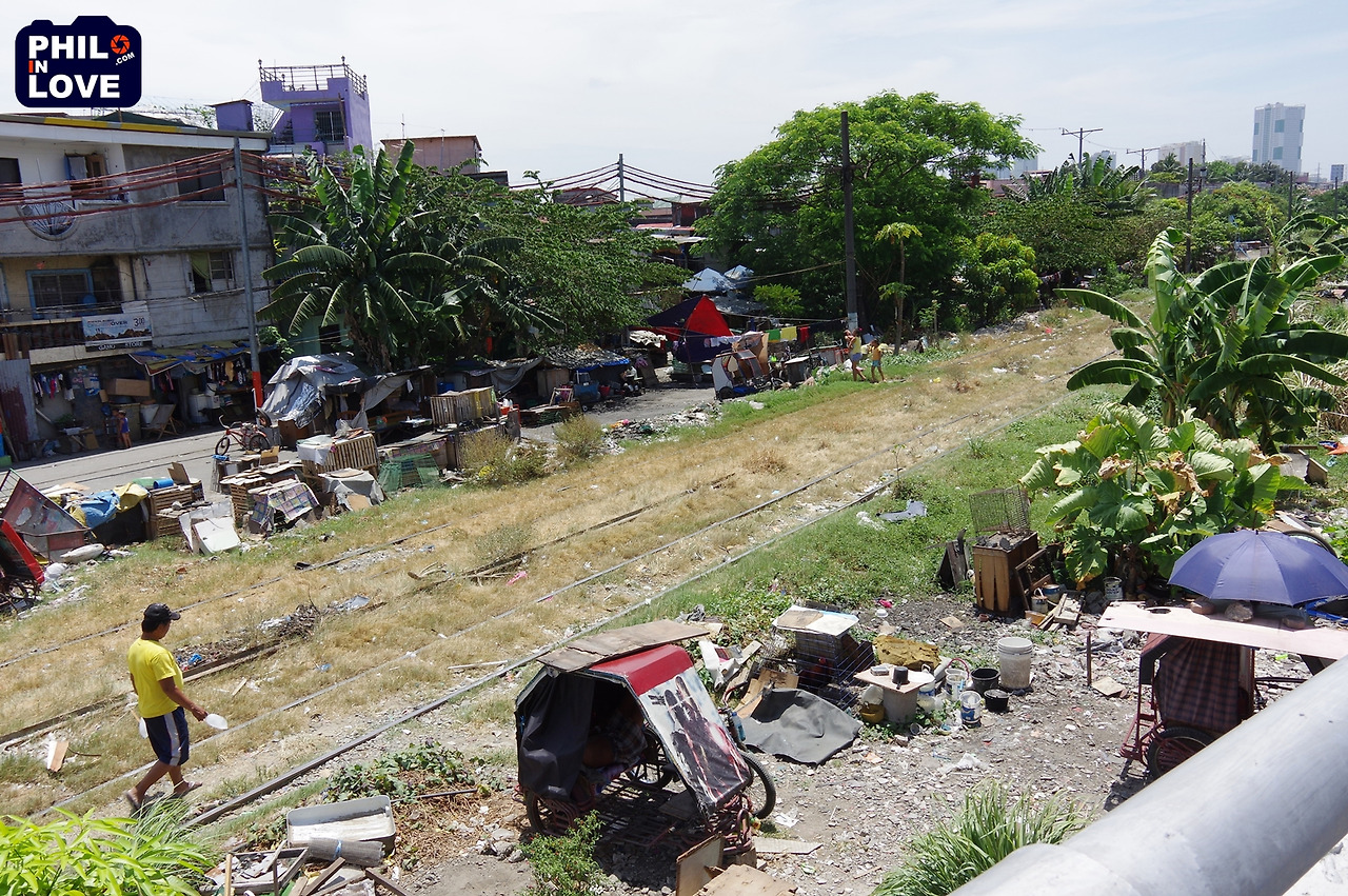[필리핀 대중교통] PNR 철도의 기찻길 주변 트롤리(Trolley) 손수레