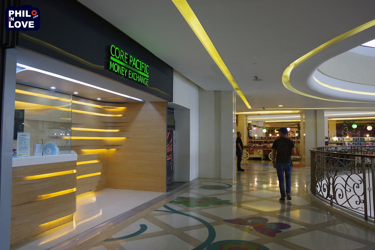 [필리핀 환율] 사설 환전소에서 페소를 달러로 환전하기