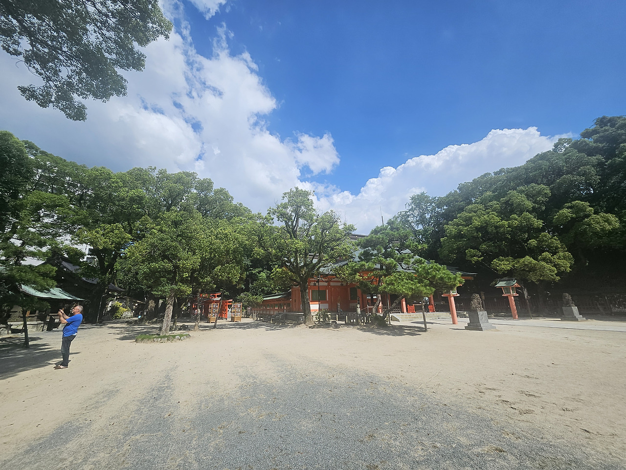 후쿠오카 스미요시 신사에서 산책하기