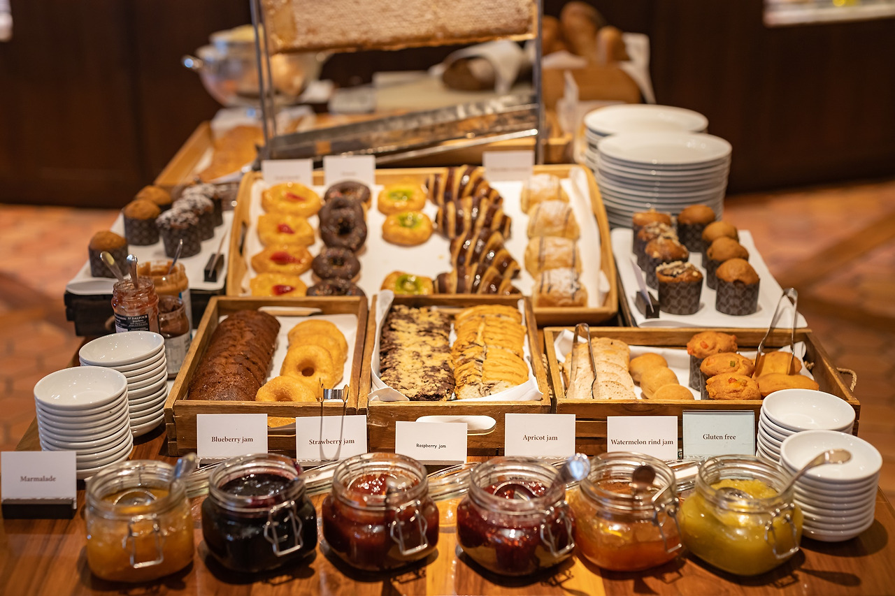 방콕에서 맛있는 아침 식사 방콕호캉스 쉐라톤 그랜드 수쿰윗 럭셔리 컬렉션 방콕 Sheraton Grande Sukhumvit