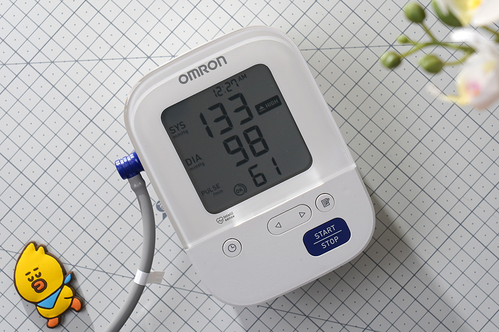 오므론 HEM-7156 가정용 커프형 혈압계 사용법 추천 후기!