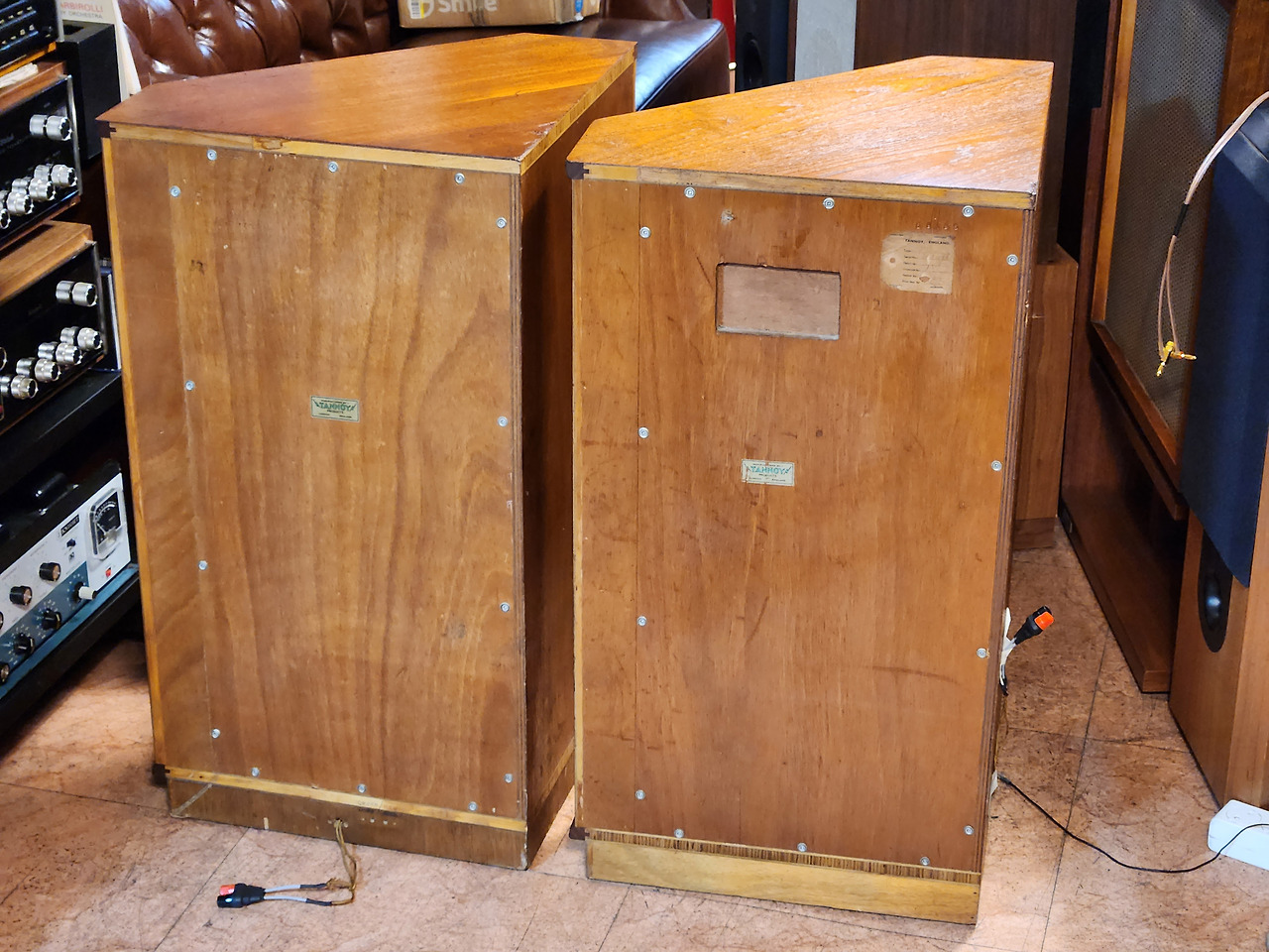 영국 TANNOY 탄노이 사의 명기 Lancaster corner 레드모니터12 검정배꼽 오리지널 랑카스터코너 인클로우져-(Stock-out)