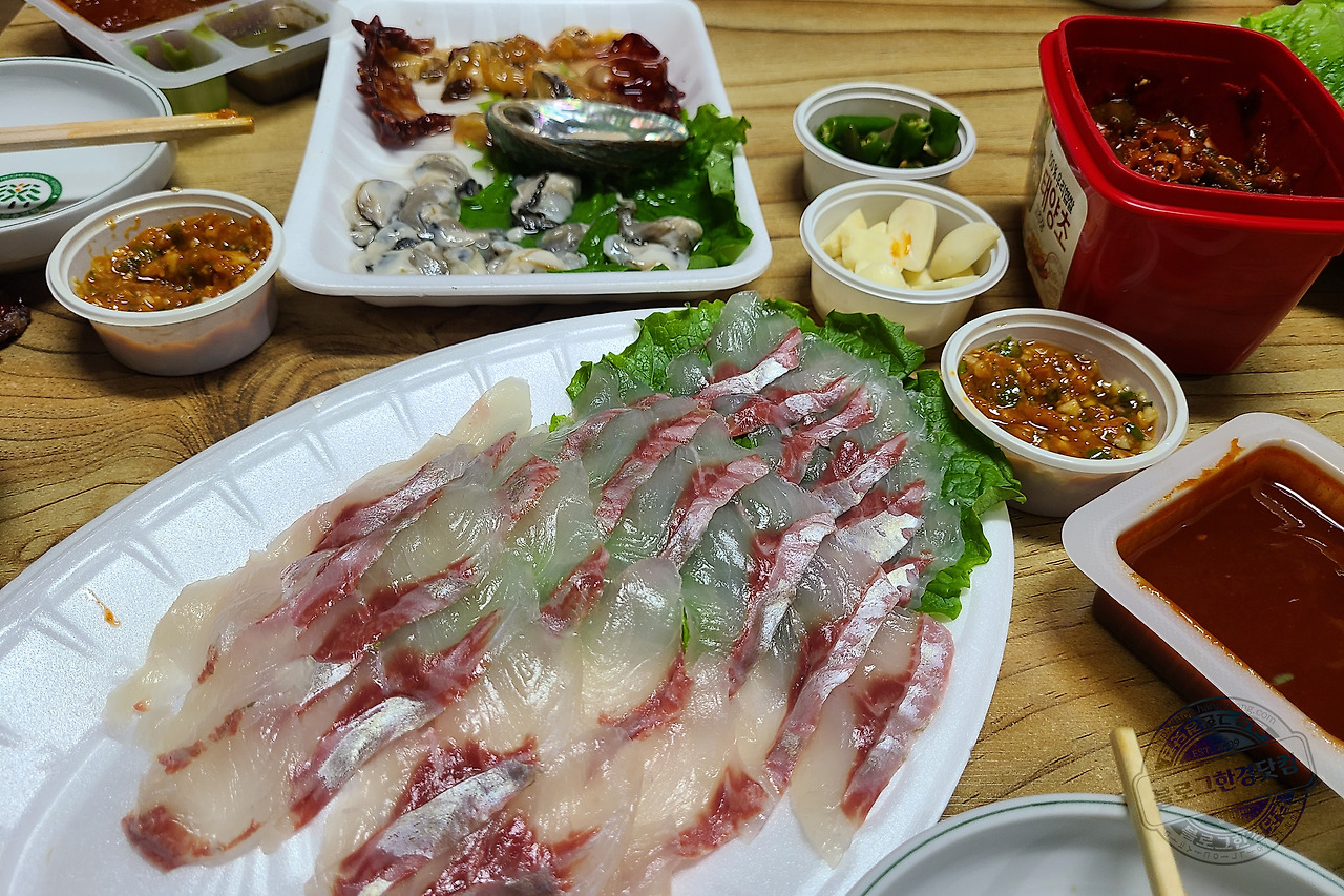 충남 홍성 남당항 새조개 겨울철 별미 제철음식 Ft 동백회수산 블로그한경닷컴